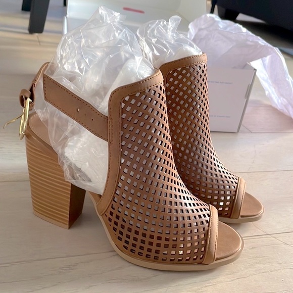 Call It Spring | Shoes | Donating Soon New In Box Call It Spring Vegan ...